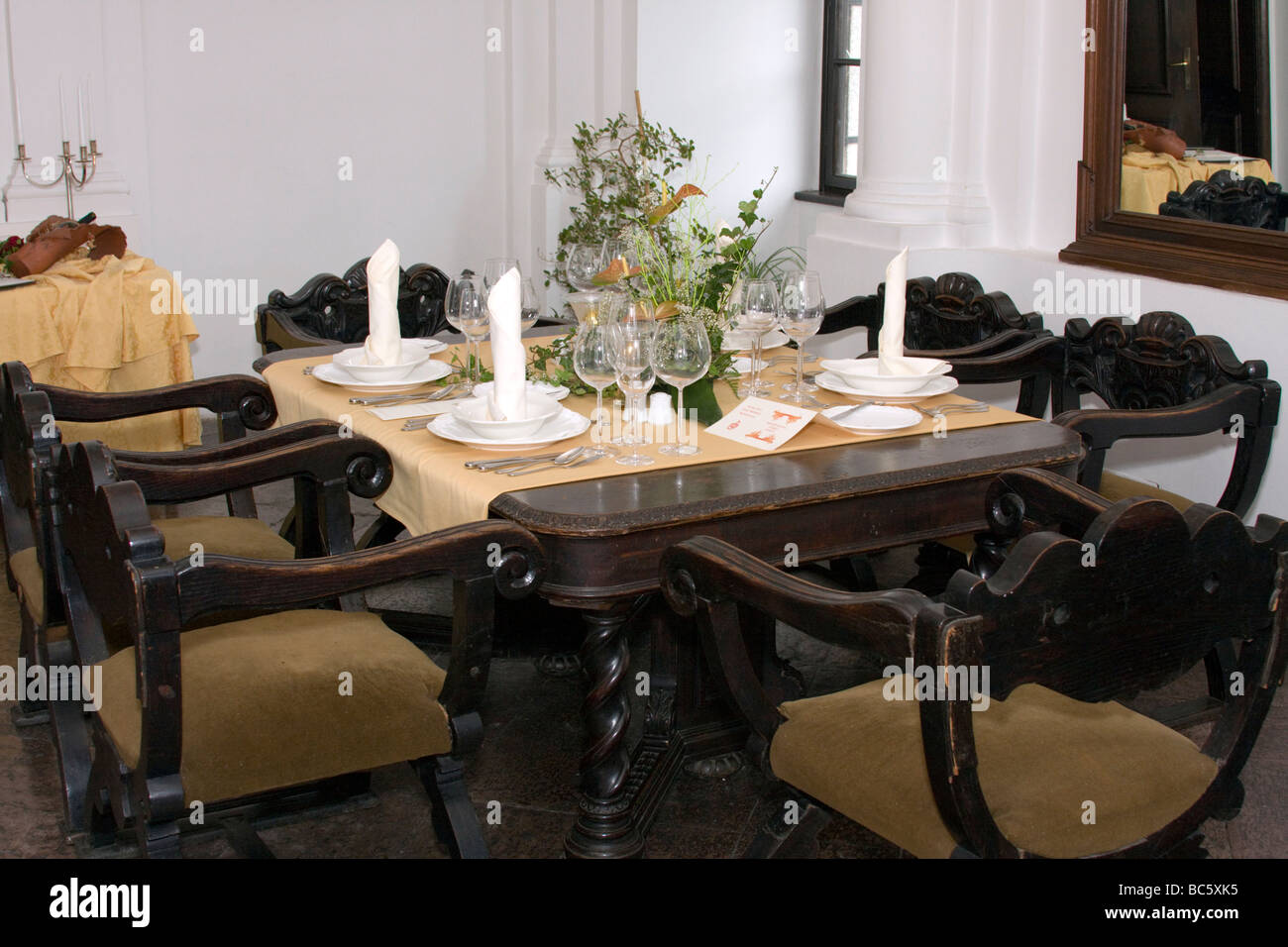 Old vintage furniture in castle hi-res stock photography and images - Alamy