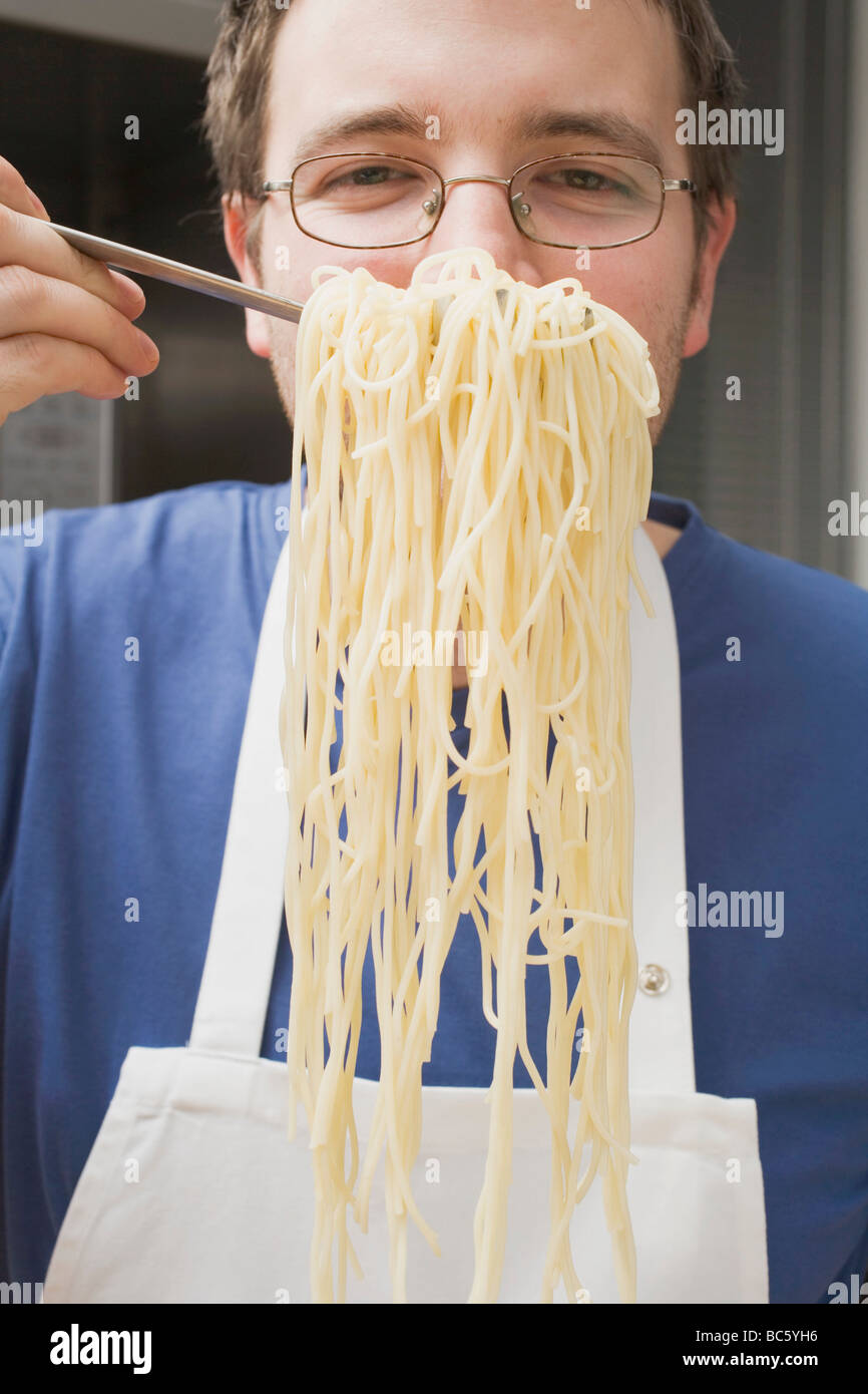 Fork lifting spaghetti pasta hi-res stock photography and images - Alamy
