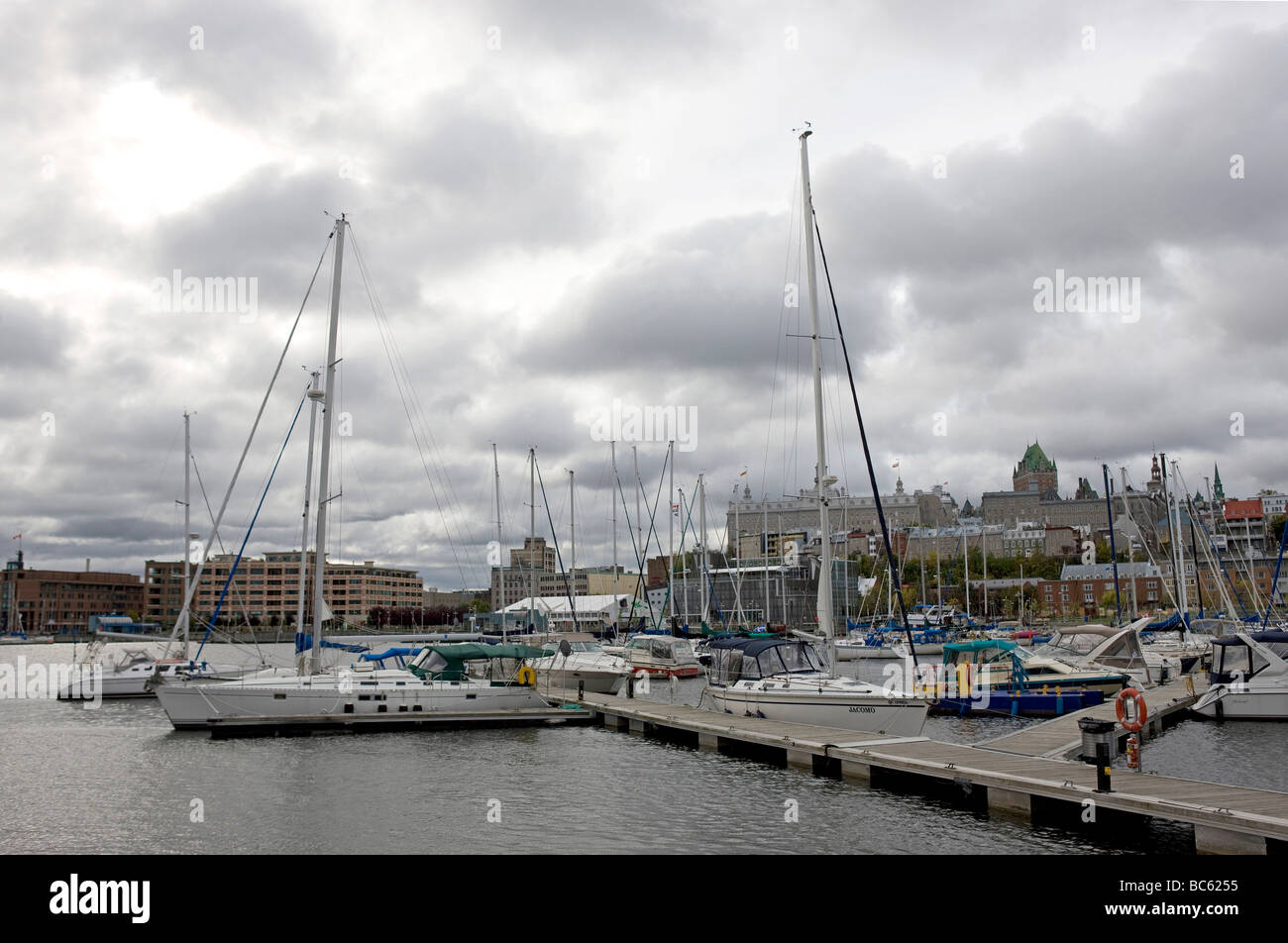 Pictures of harbours hi-res stock photography and images - Alamy