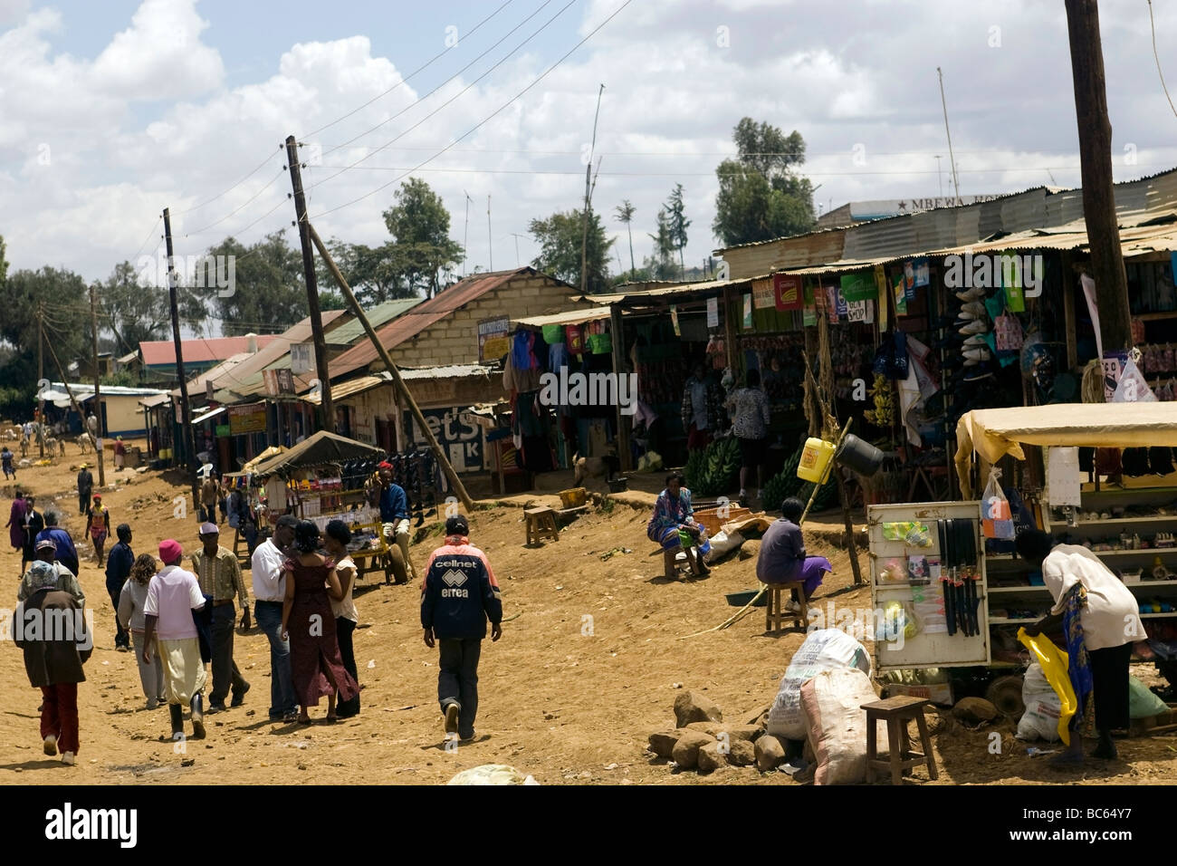 Roadside market kenya hi-res stock photography and images - Alamy
