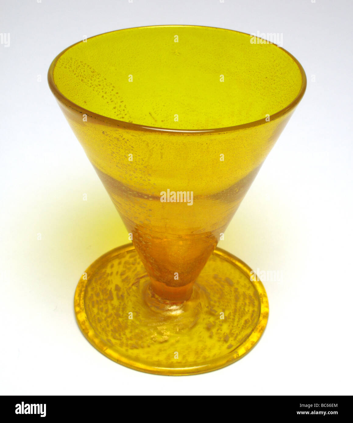 Conical hi-res stock photography and images - Alamy