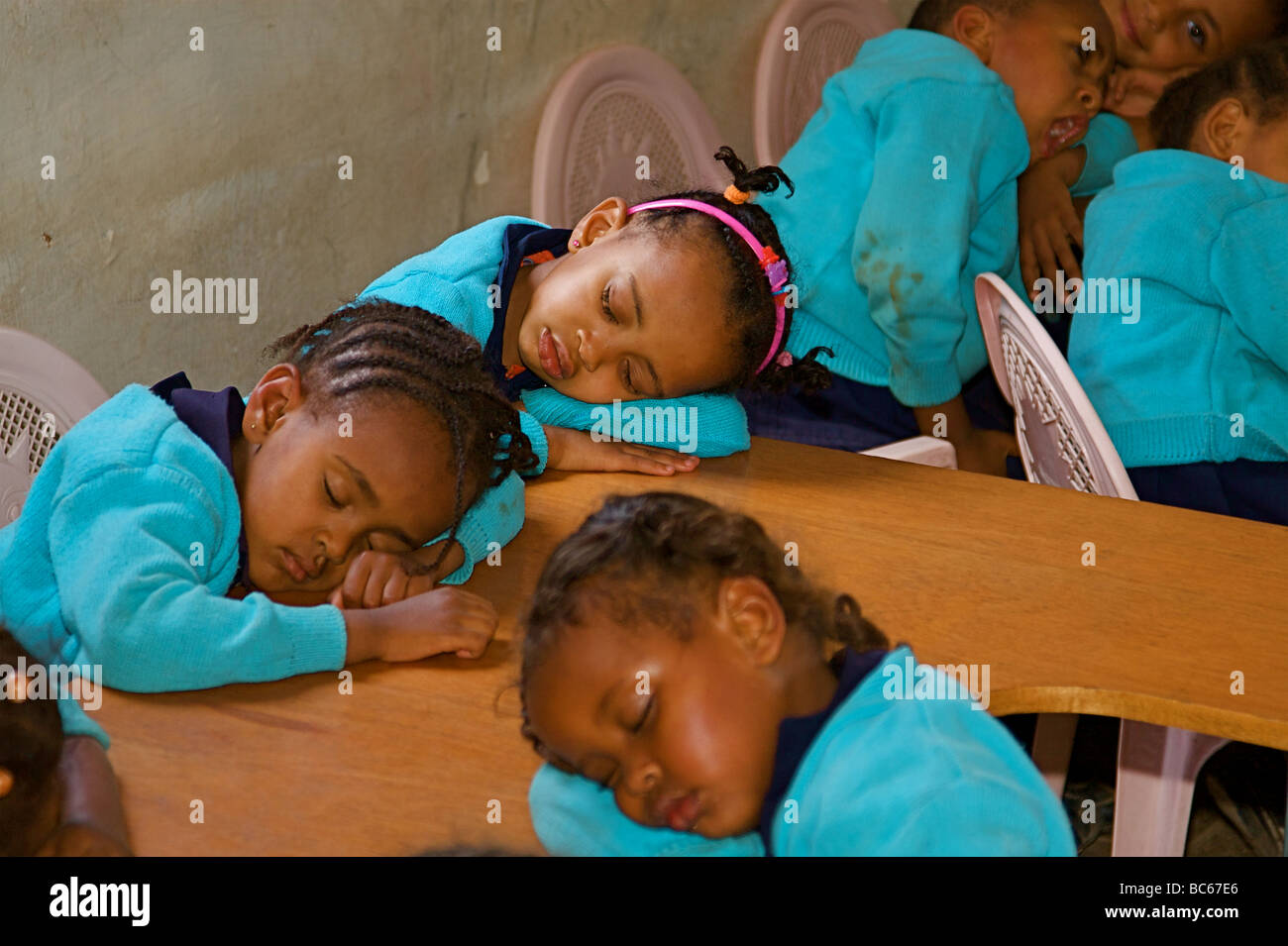 Ethiopian students in addis ethiopia hi-res stock photography and ...