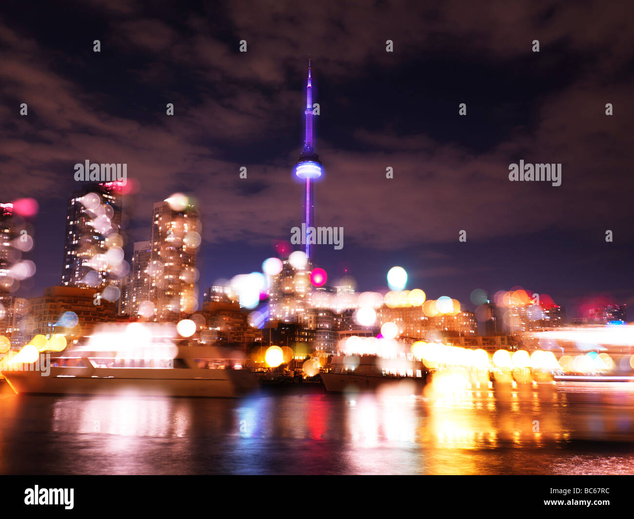 Toronto harbourfront skyline nighttime scenery Stock Photo - Alamy