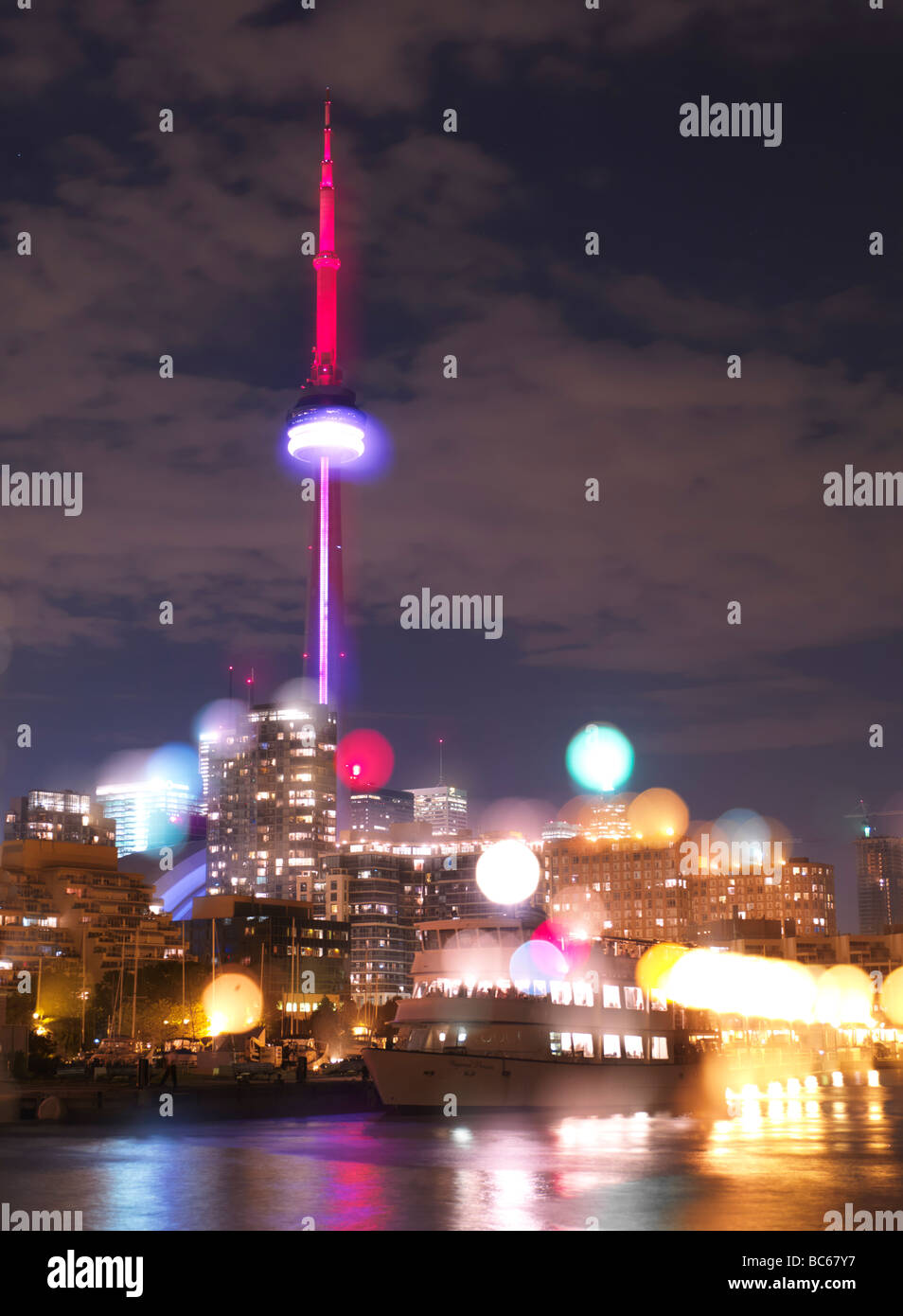 Toronto nighttime scenery Stock Photo - Alamy