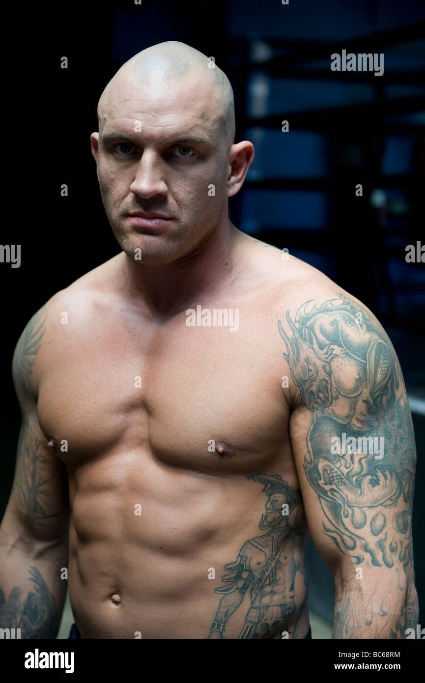 Ufc fighter hi-res stock photography and images - Alamy