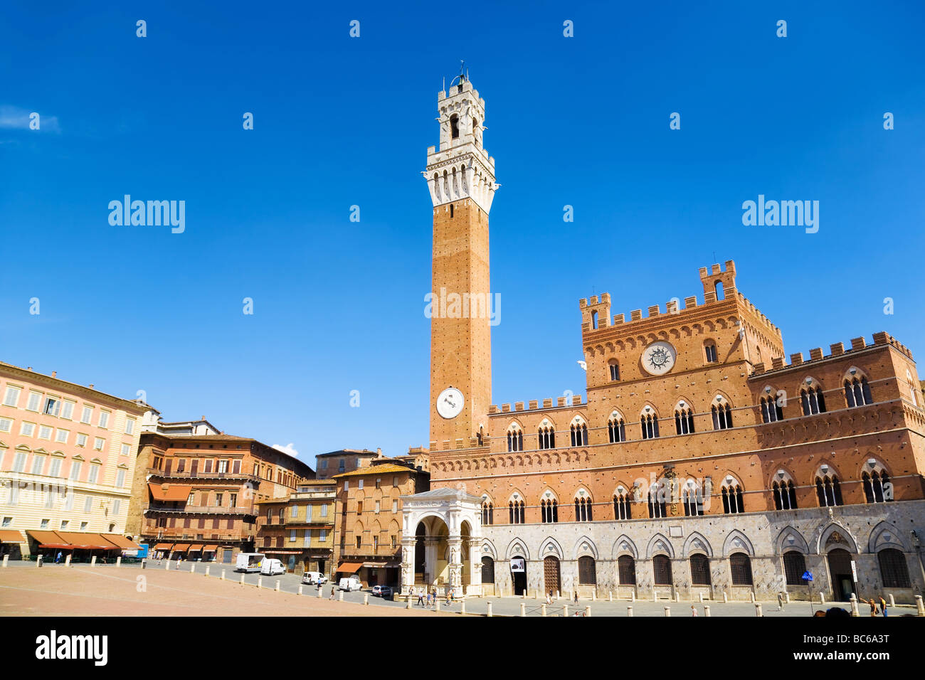 Siena main square hi-res stock photography and images - Alamy