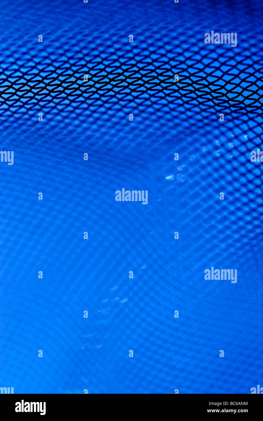 Mesh sieve hi-res stock photography and images - Alamy