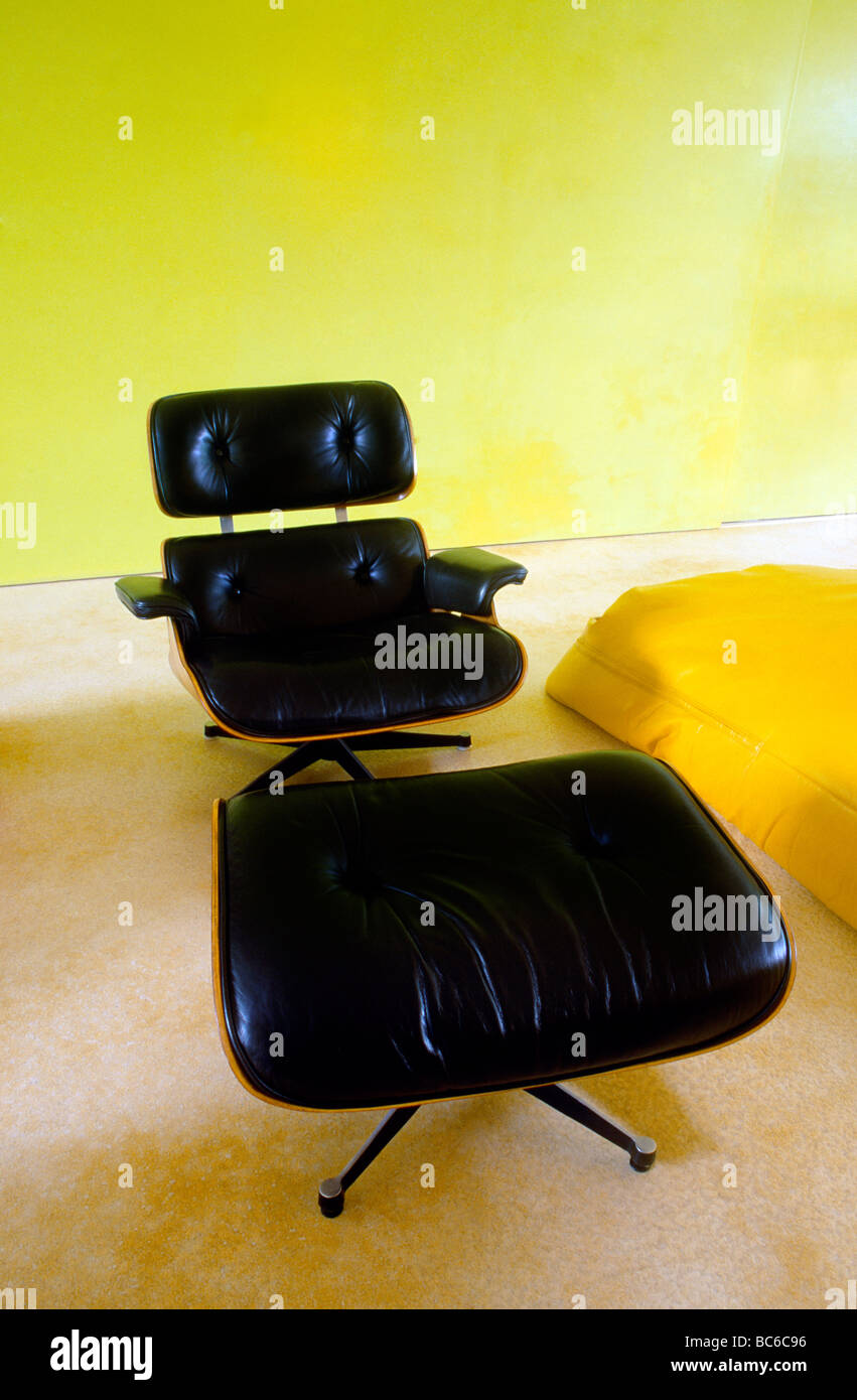 Eames chair hi-res stock photography and images - Alamy
