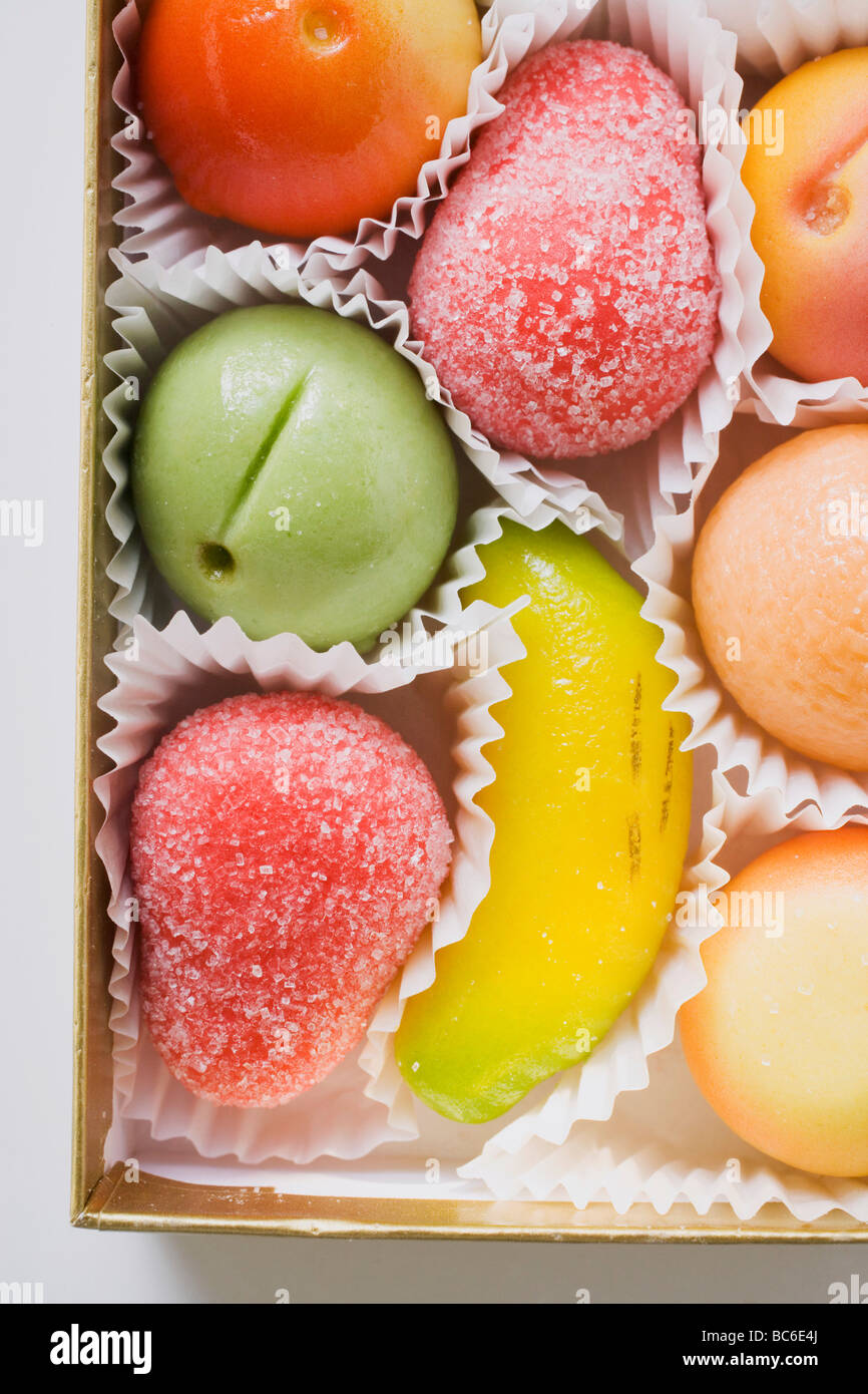 Fruits in a box hi-res stock photography and images - Alamy