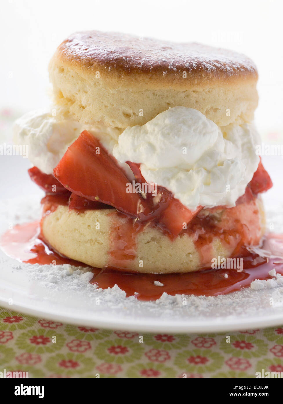 Strawberry shortcake (USA Stock Photo - Alamy