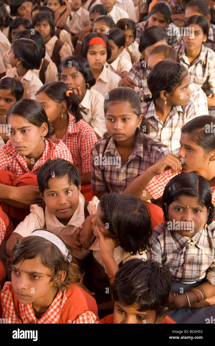 Rapt Attention High Resolution Stock Photography and Images - Alamy