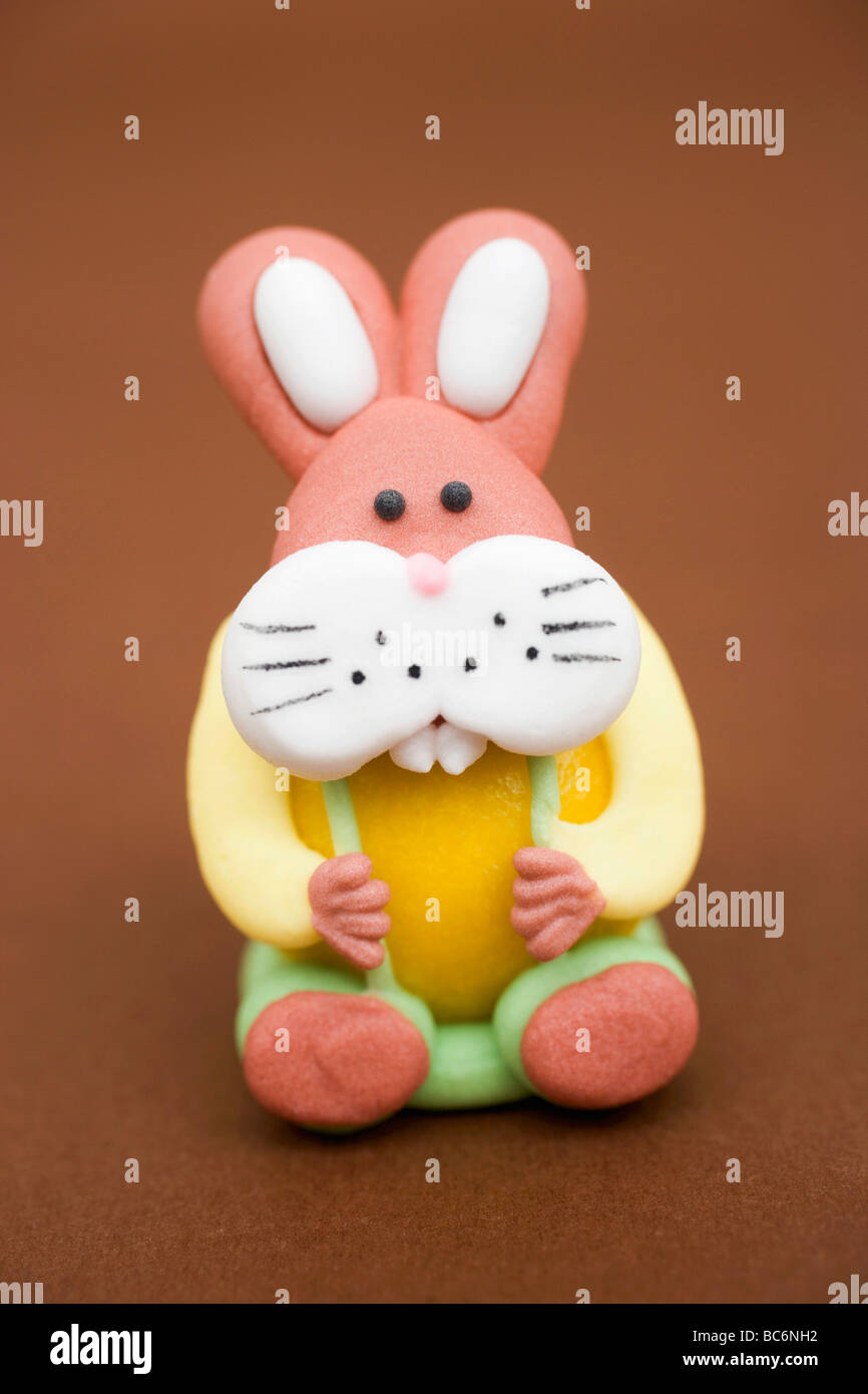 Marzipan easter bunny hi-res stock photography and images - Alamy