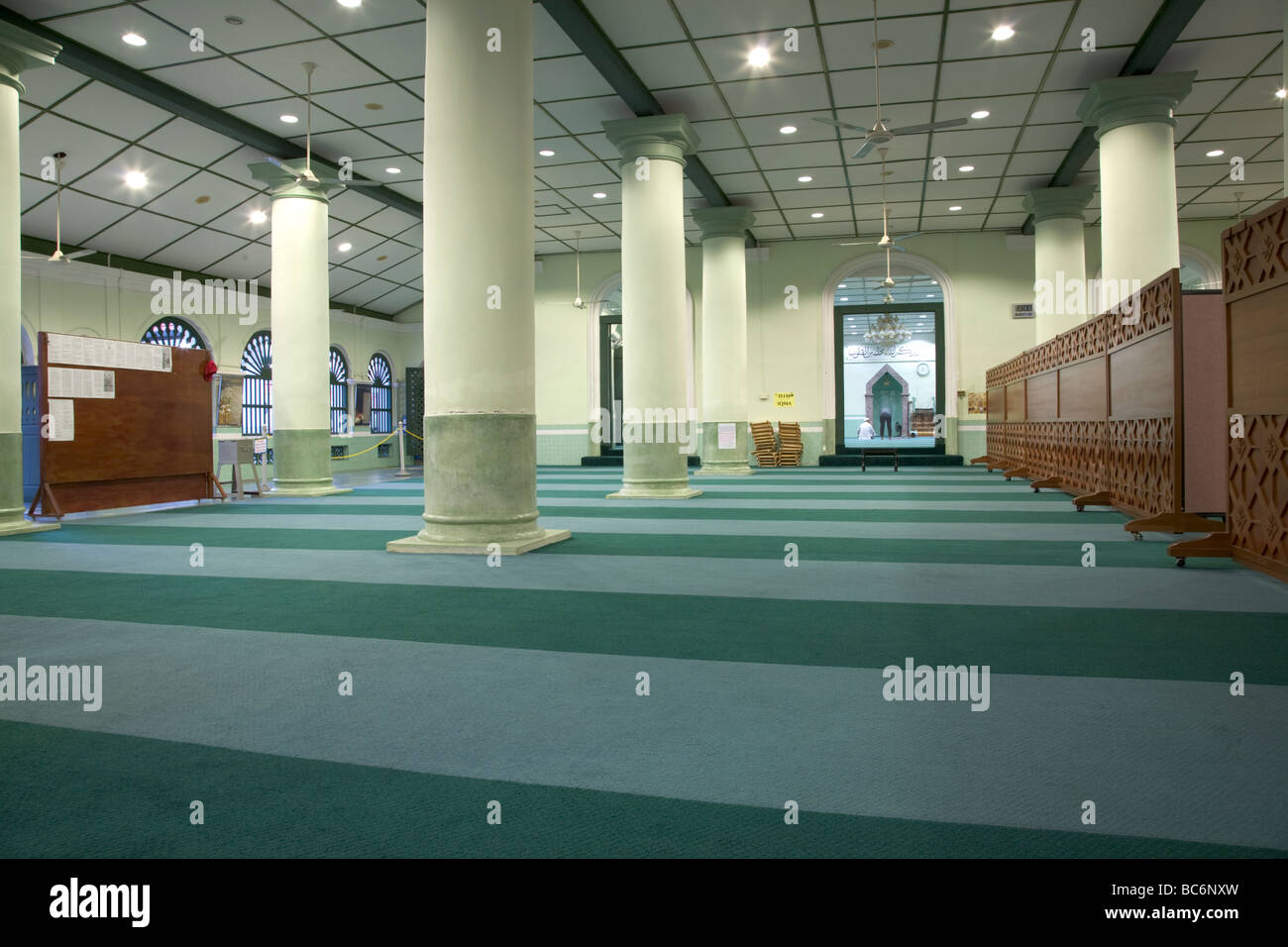 Interior Prayer Hall Chulia Mosque Singapore Stock Photo - Alamy