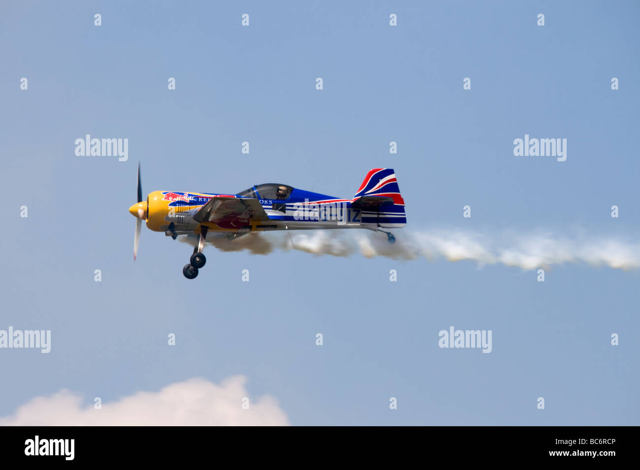 Sukhoi su26 aircraft hi-res stock photography and images - Alamy