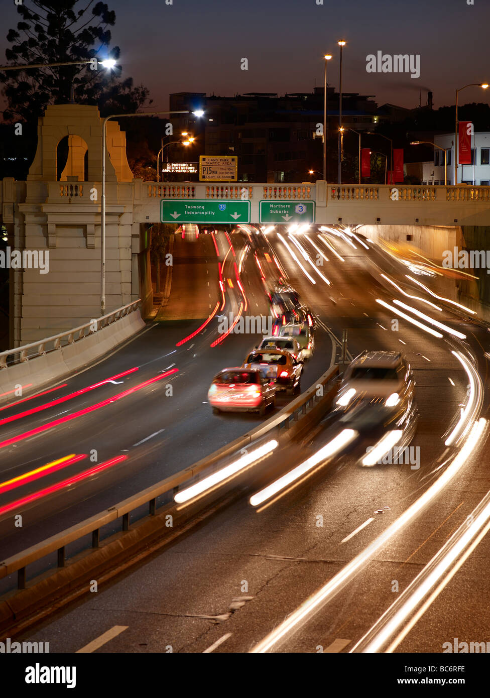 Riverside expressway Coronation Drive Brisbane Stock Photo - Alamy