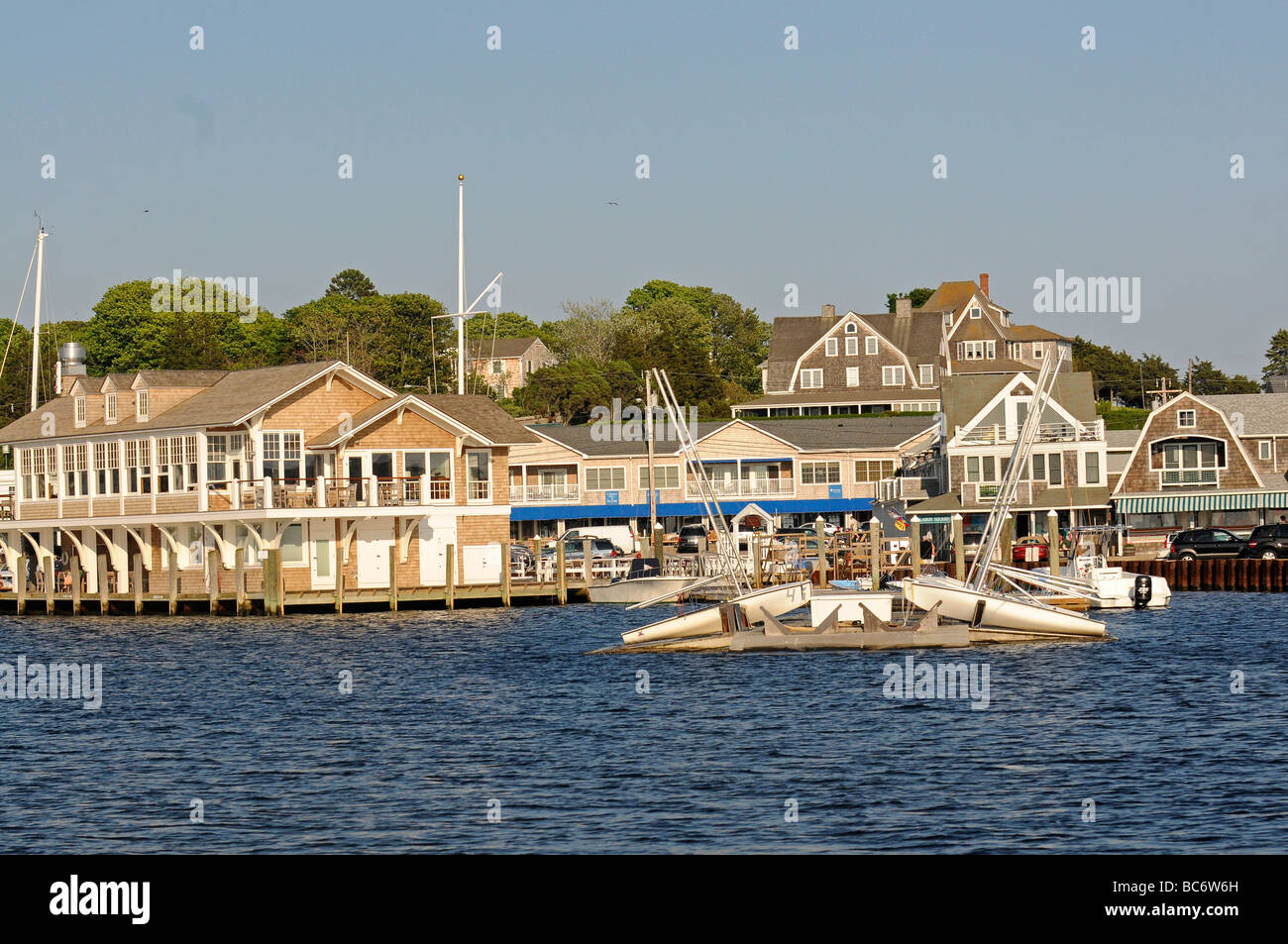 Wharf docks hi-res stock photography and images - Alamy