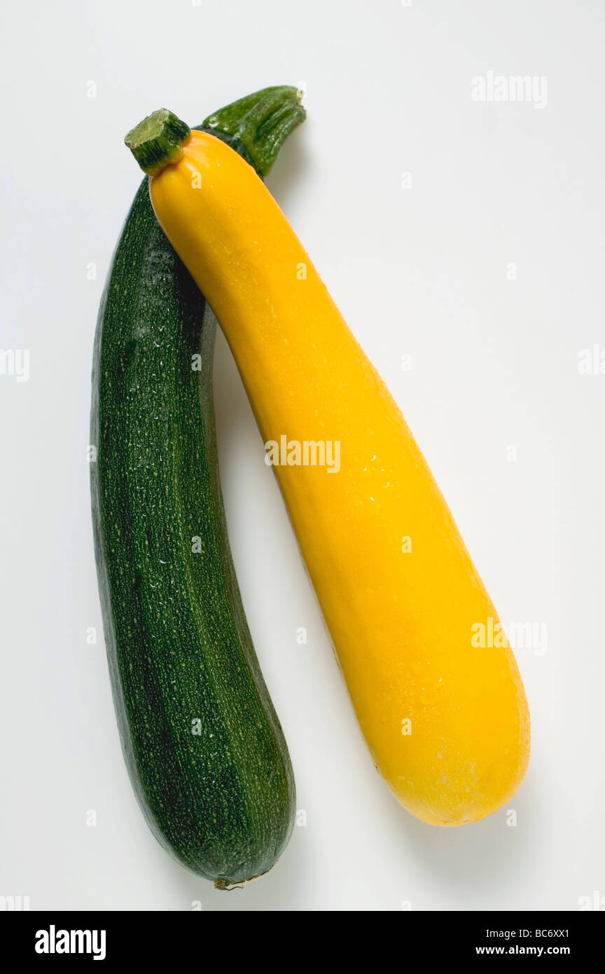 Yellow and green courgettes Stock Photo - Alamy