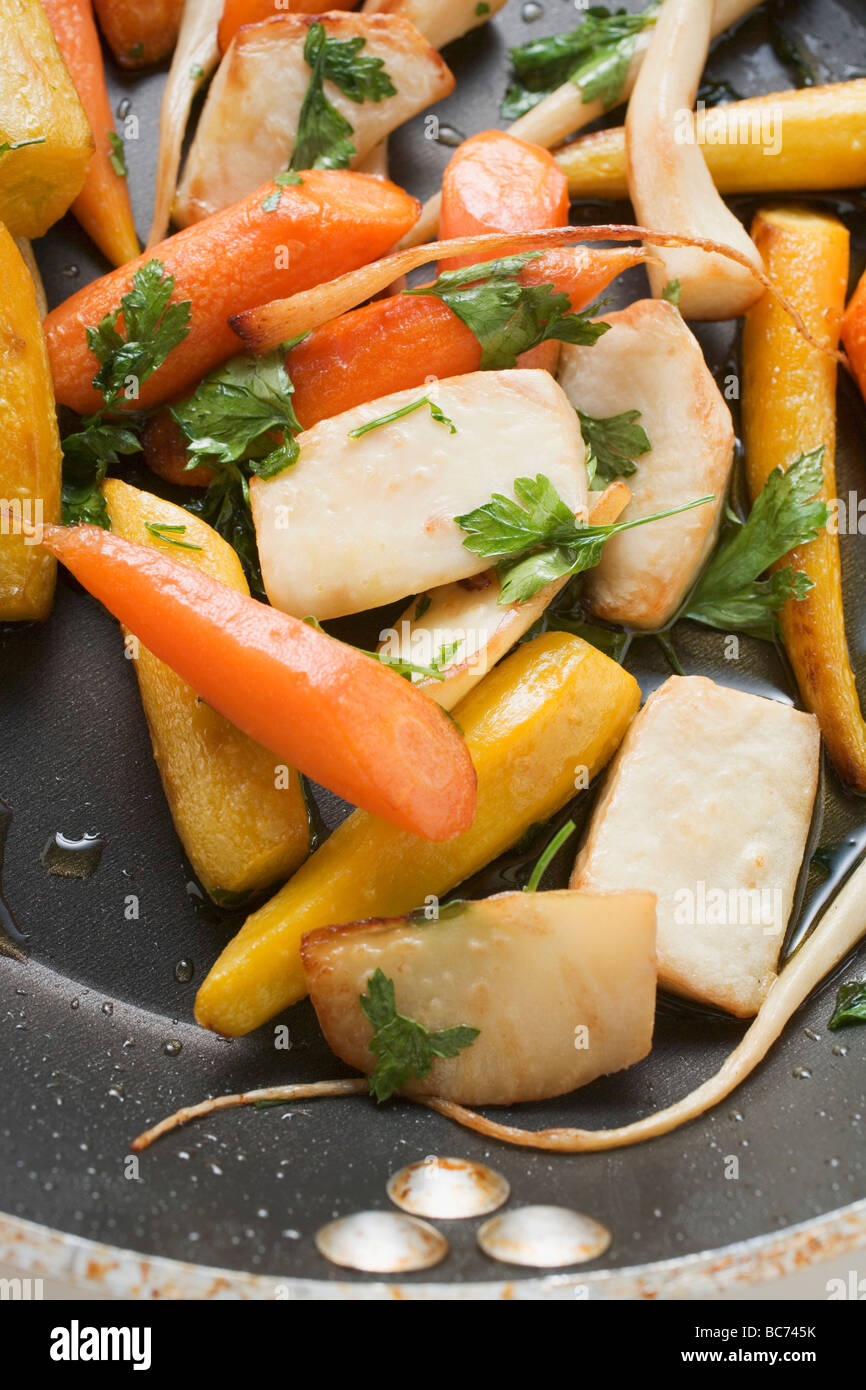 Skillet roasted root vegetables hi-res stock photography and images - Alamy