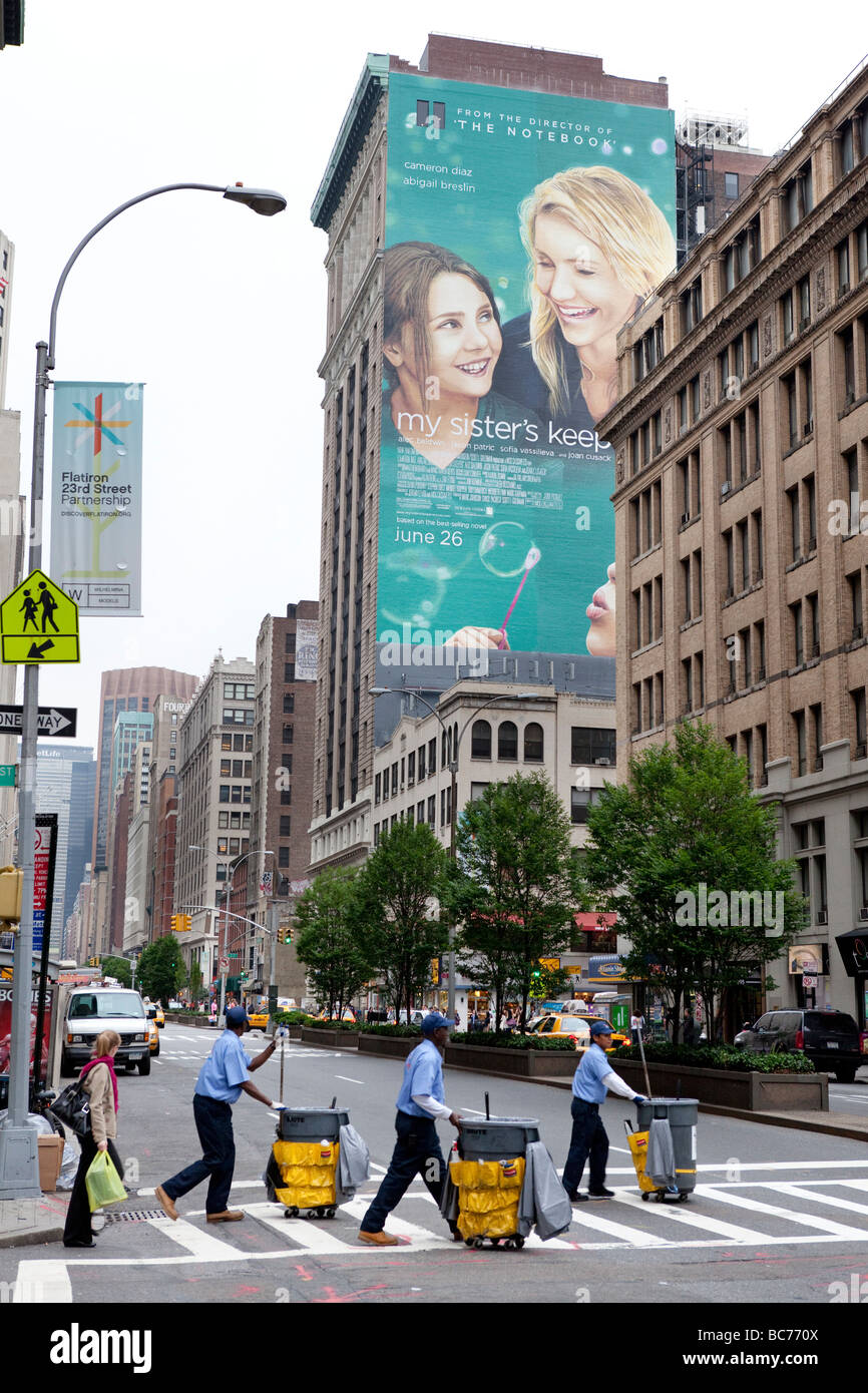 City advertisement hi-res stock photography and images - Alamy