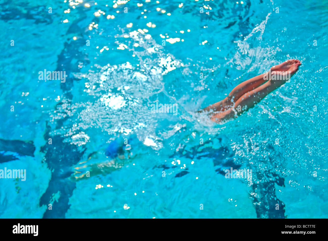 Swimmer diving hi-res stock photography and images - Alamy
