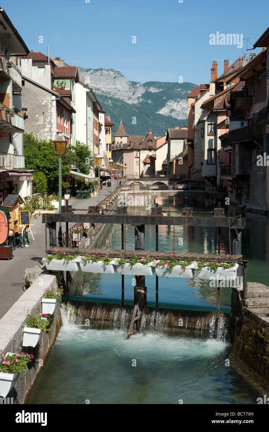 Medieval alpine town of annecy hi-res stock photography and images - Alamy