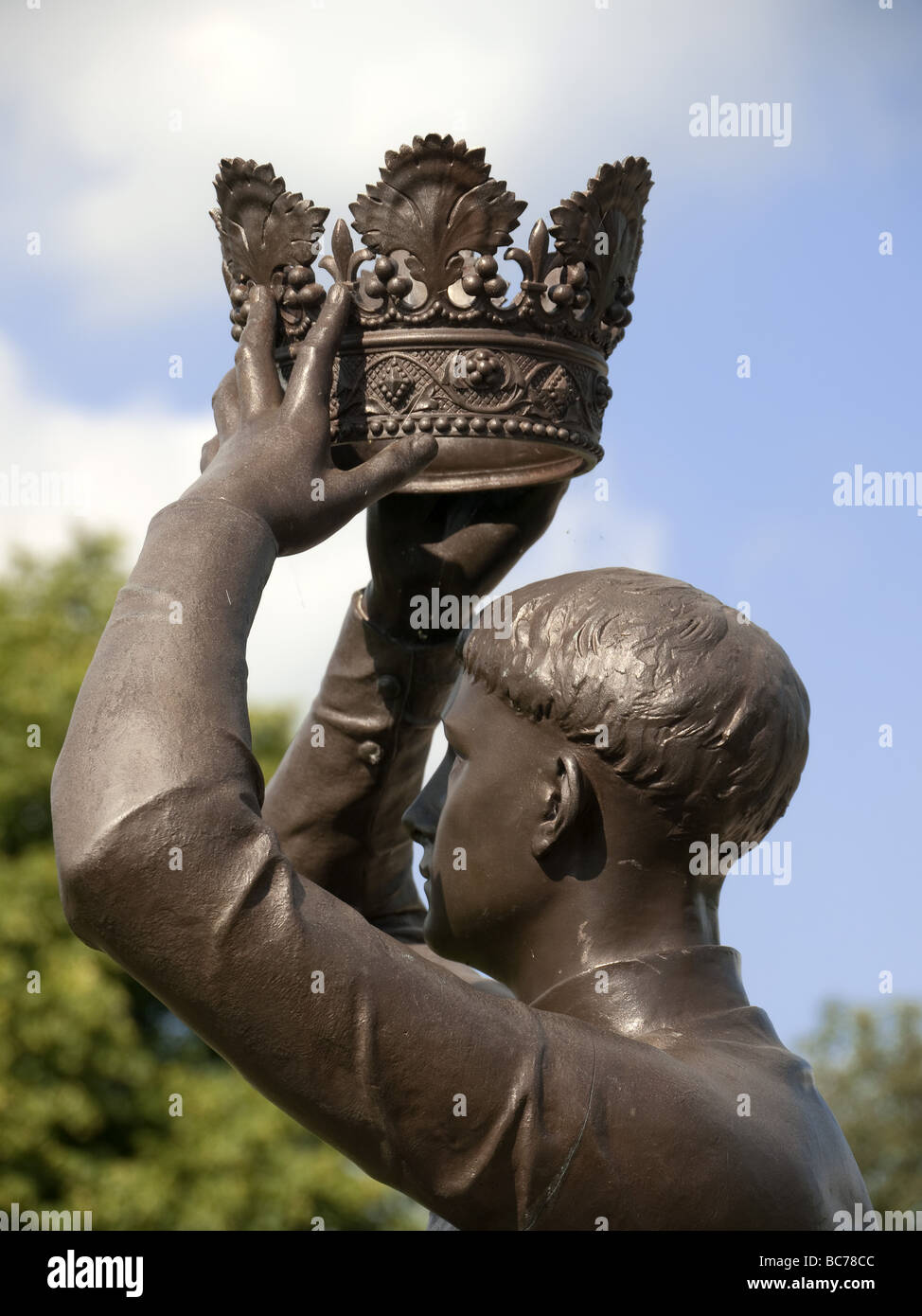 Prince hal and crown hi-res stock photography and images - Alamy