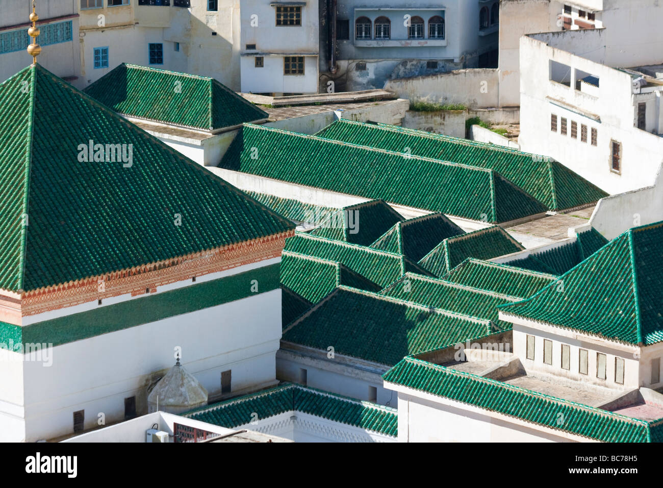 Zawiya and mosque hi-res stock photography and images - Alamy