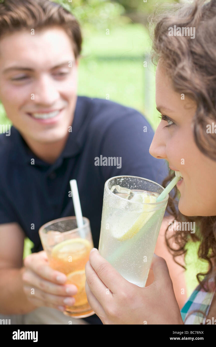 Couple drinking iced tea hi-res stock photography and images - Alamy