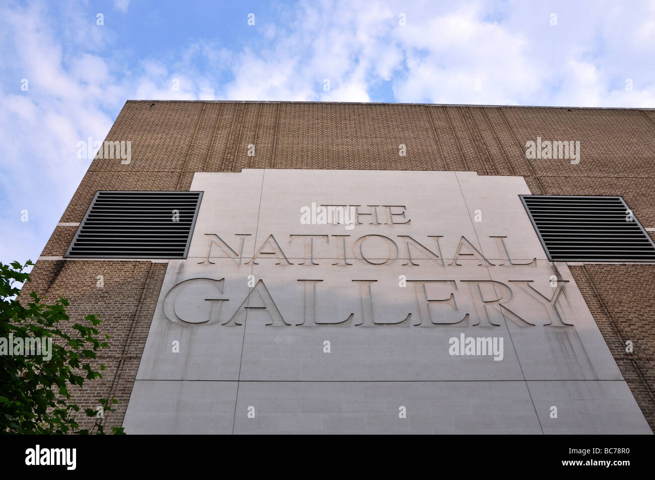 The outside of The National Gallery Stock Photo - Alamy