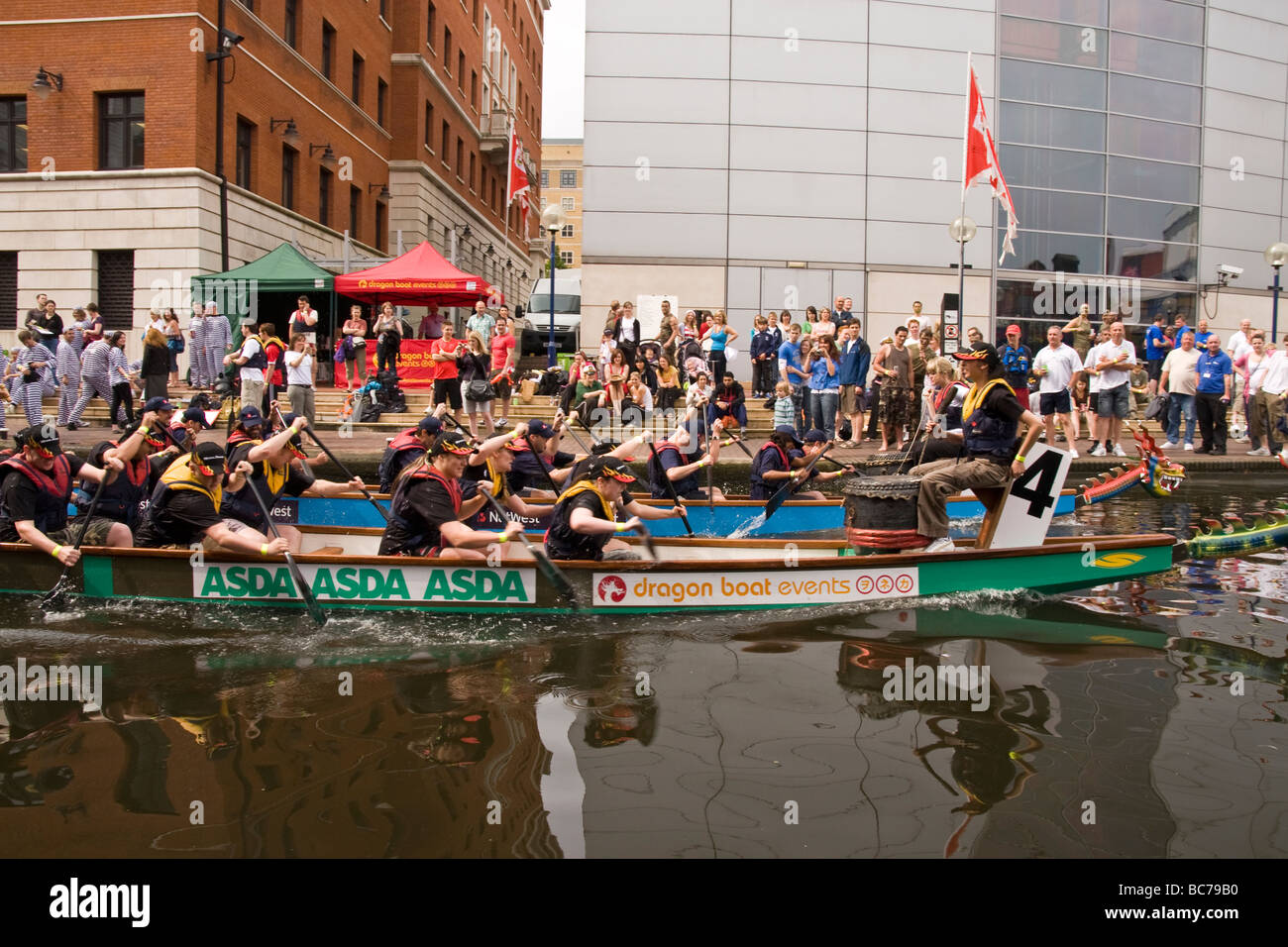 Dragon boat race birmingham uk hi-res stock photography and images - Alamy