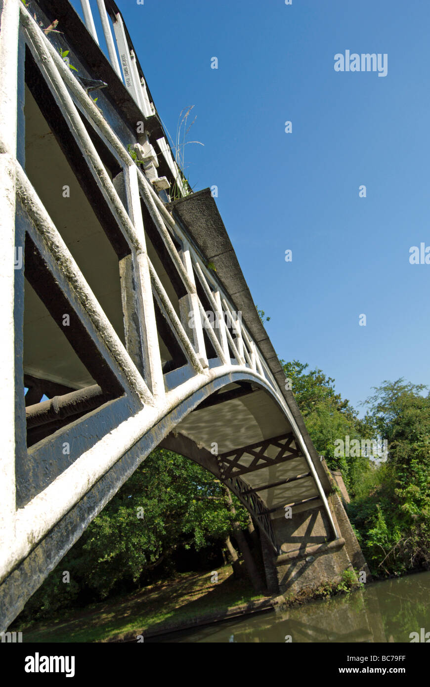 the 1820 gallows bridge crossing the grand union canal, formerly the ...