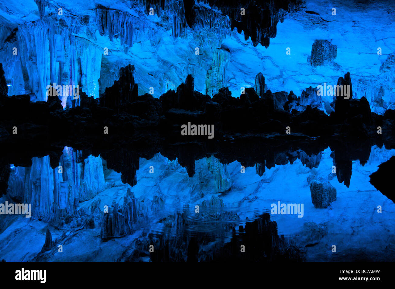 Cavernous limestone High Resolution Stock Photography and Images - Alamy