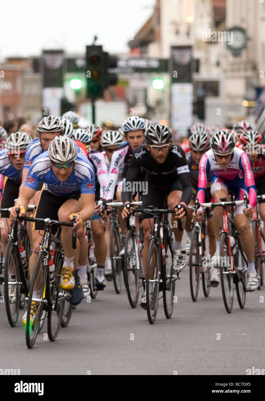 Cycle finish line hi-res stock photography and images - Alamy