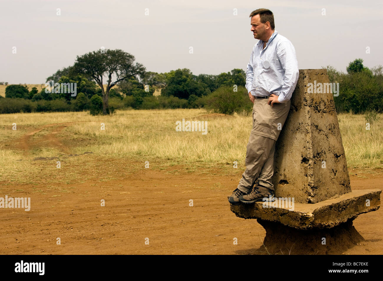 Kenya tanzania serengeti border hi-res stock photography and images - Alamy
