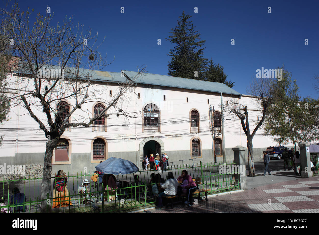 San Pedro prison and Plaza San Pedro , La Paz , Bolivia Stock Photo ...