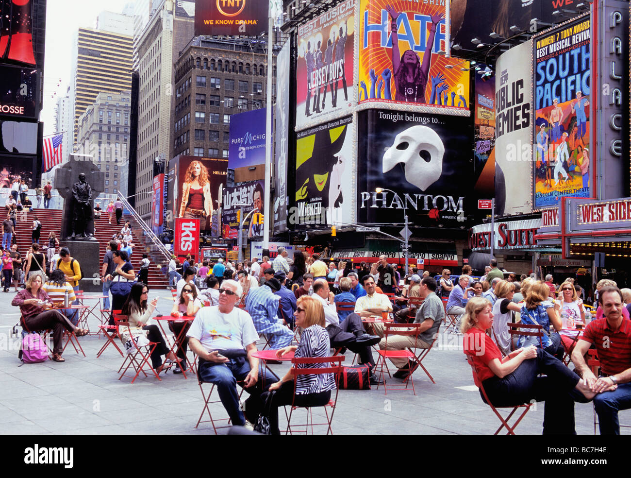Times square broadway new york city theater hi-res stock photography ...