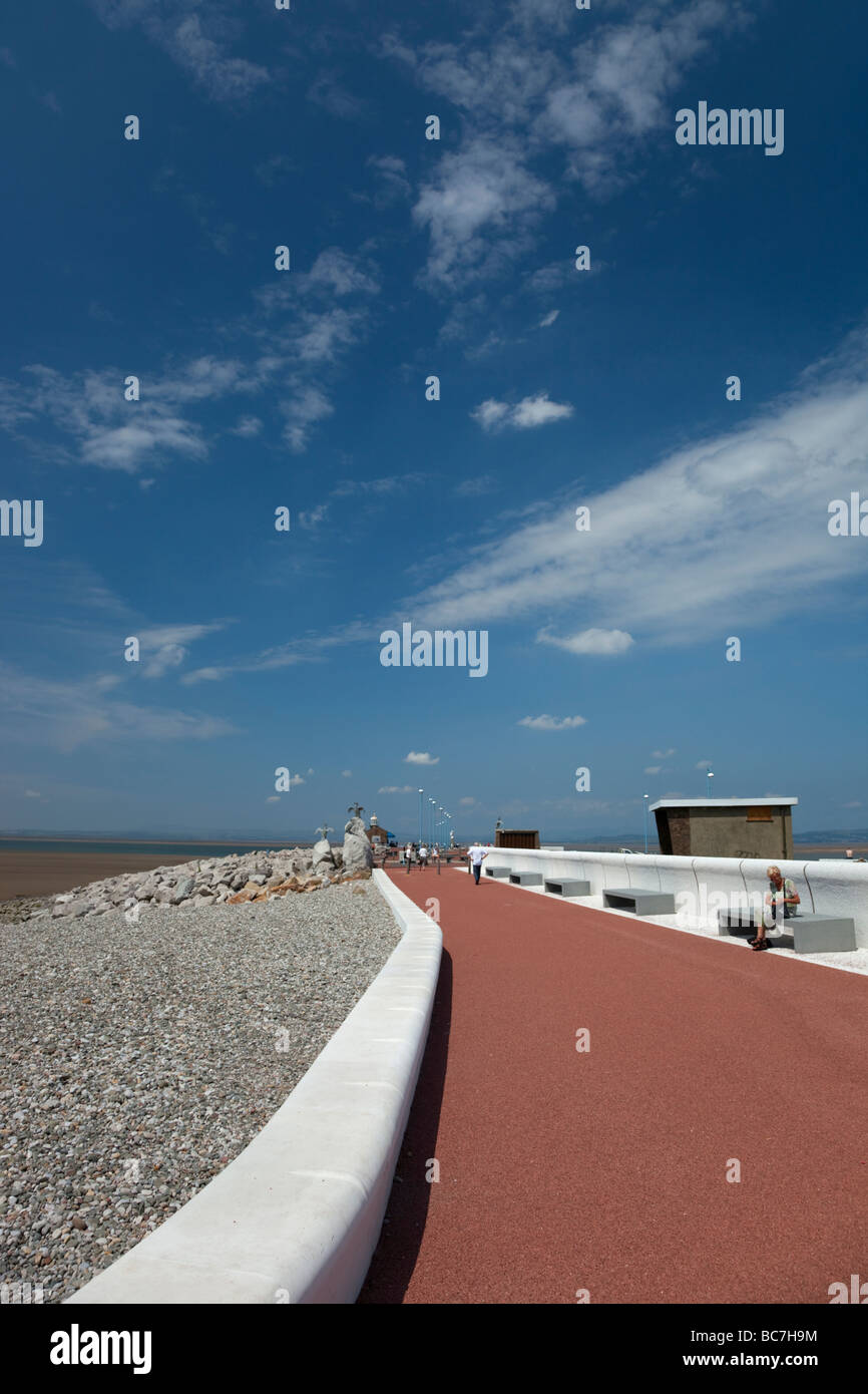 Morecambe uk promenade hi-res stock photography and images - Alamy