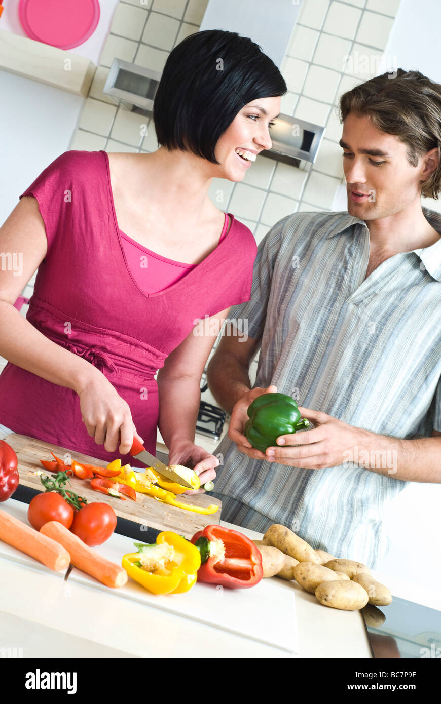 couple cooking dinner together Stock Photo - Alamy