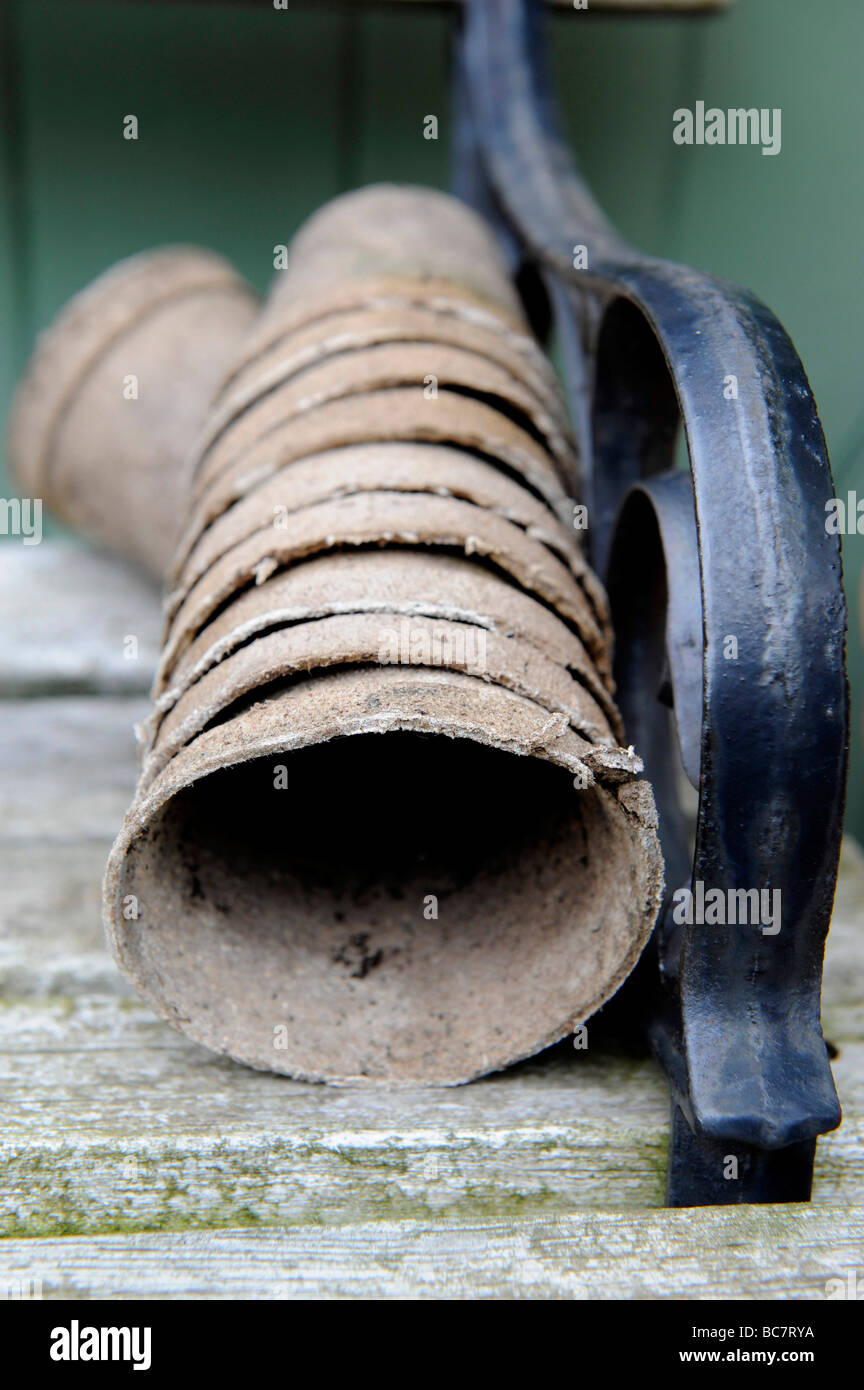 Compostable planting hi-res stock photography and images - Alamy