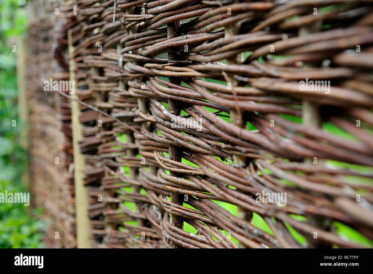 Hazel fence hi-res stock photography and images - Alamy