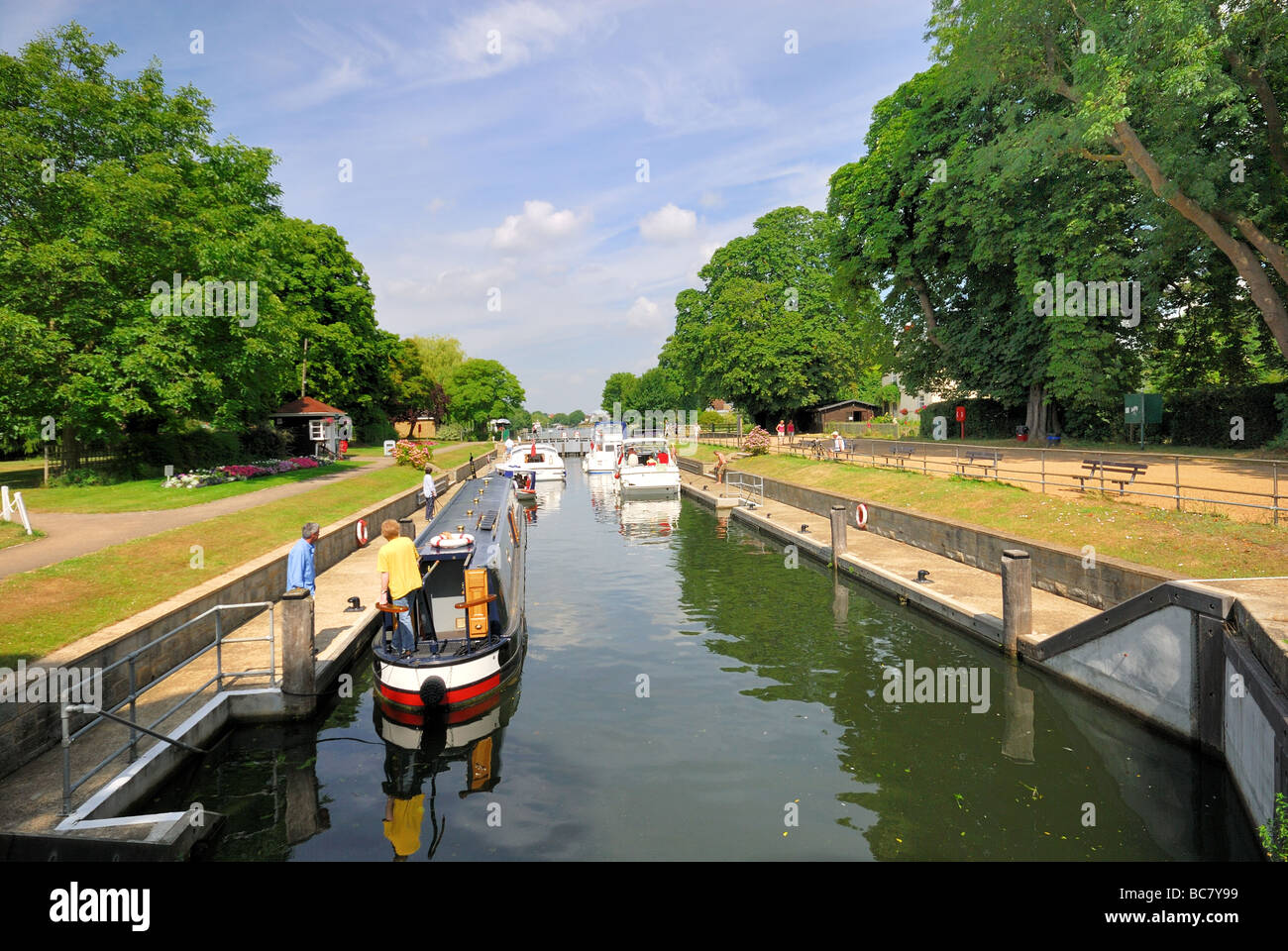 Laleham hi-res stock photography and images - Alamy