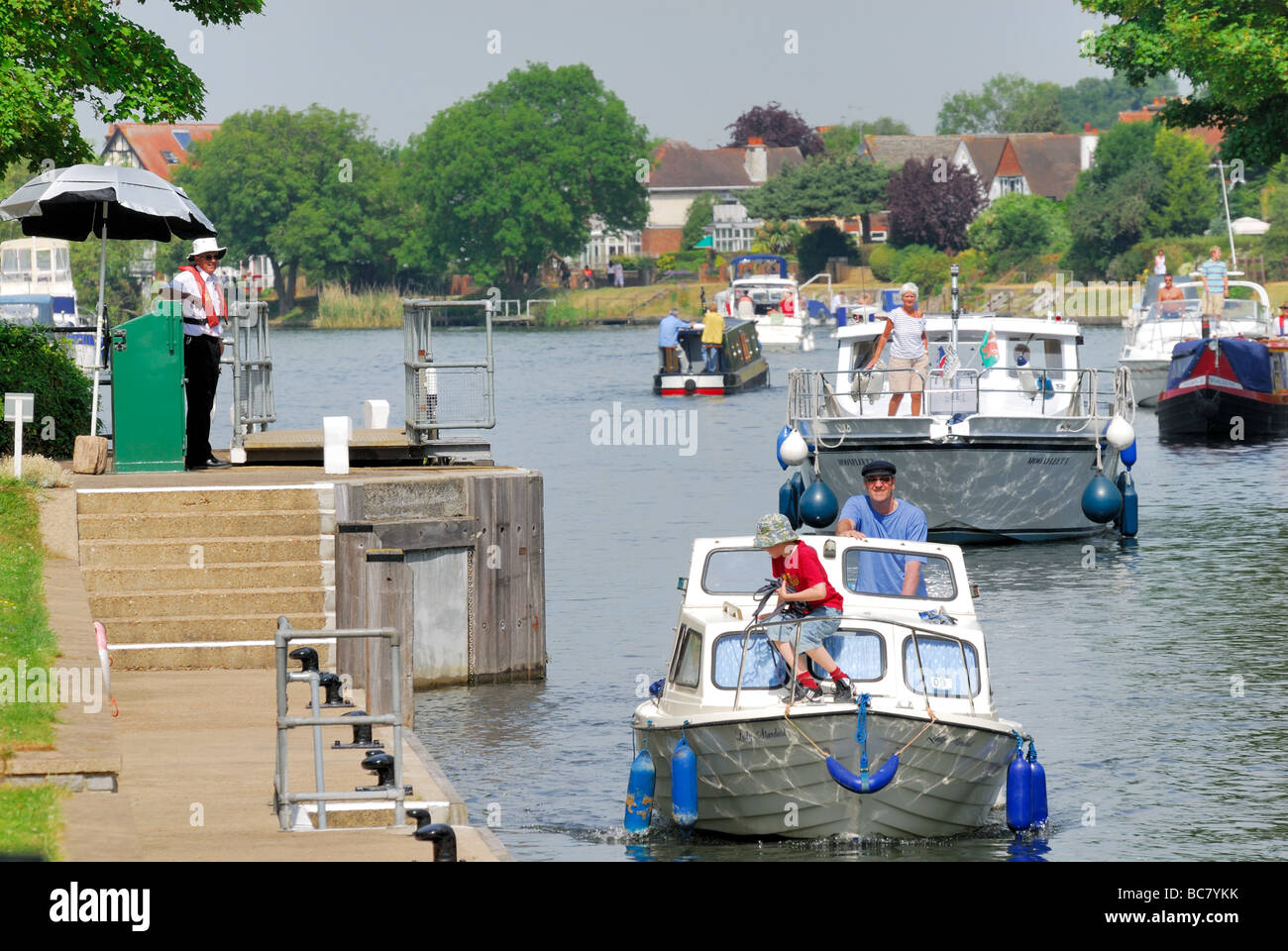 River Thames at Laleham Stock Photo - Alamy