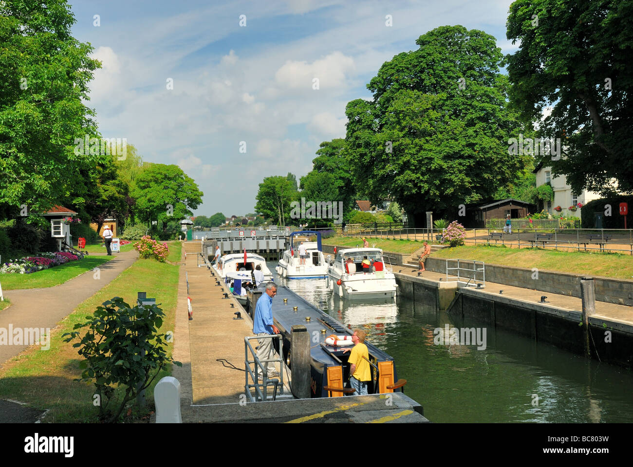 Laleham hi-res stock photography and images - Alamy