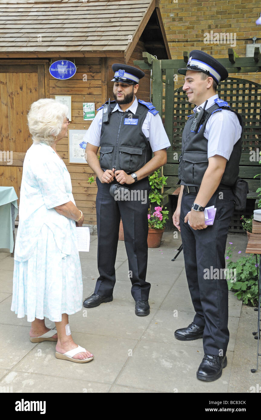Police community officers hi-res stock photography and images - Alamy