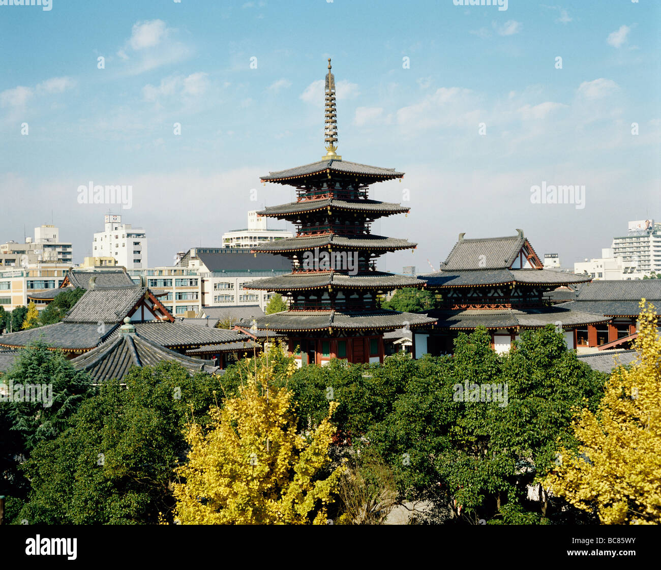 Japan Osaka shitennoji temple Stock Photo - Alamy