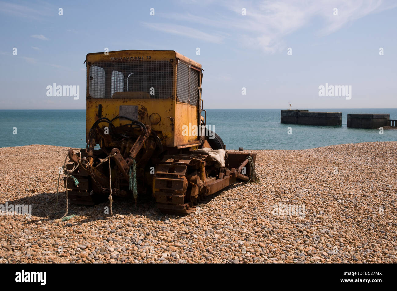 Old bulldozer hi-res stock photography and images - Alamy