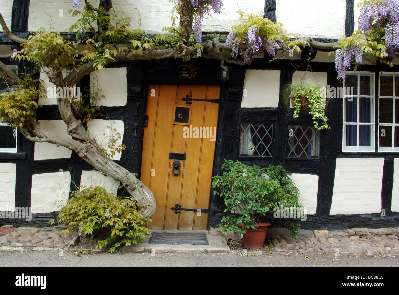 Alcester hi-res stock photography and images - Alamy