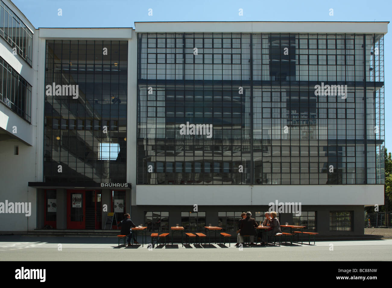 Dessau bauhaus school hi-res stock photography and images - Alamy