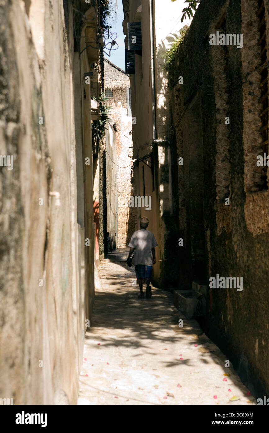 Street Scene Lamu Town - Lamu Island, Kenya Stock Photo - Alamy