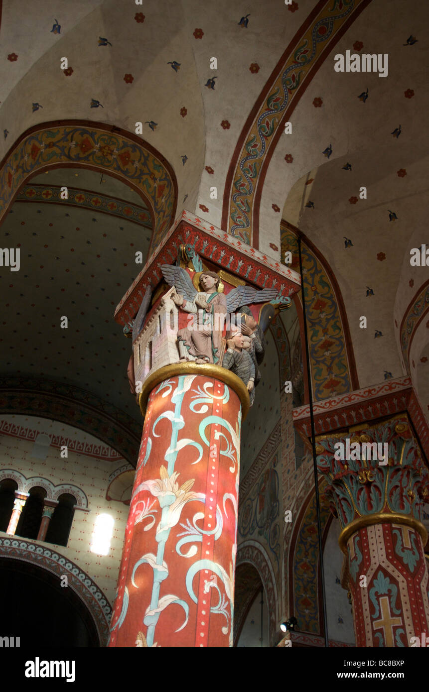 Church with columns hi-res stock photography and images - Alamy